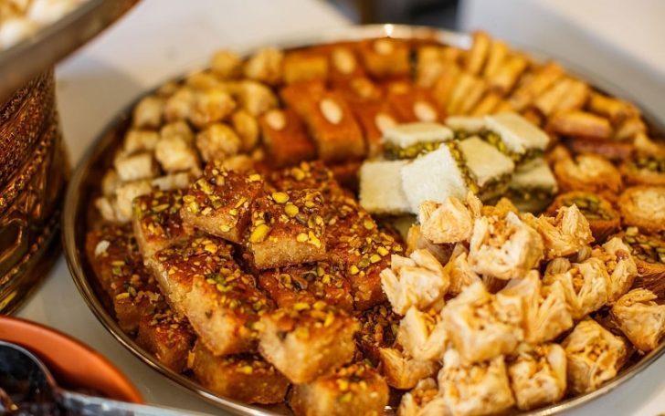 What Is Dubai Famous For? 24 Things You Must Know